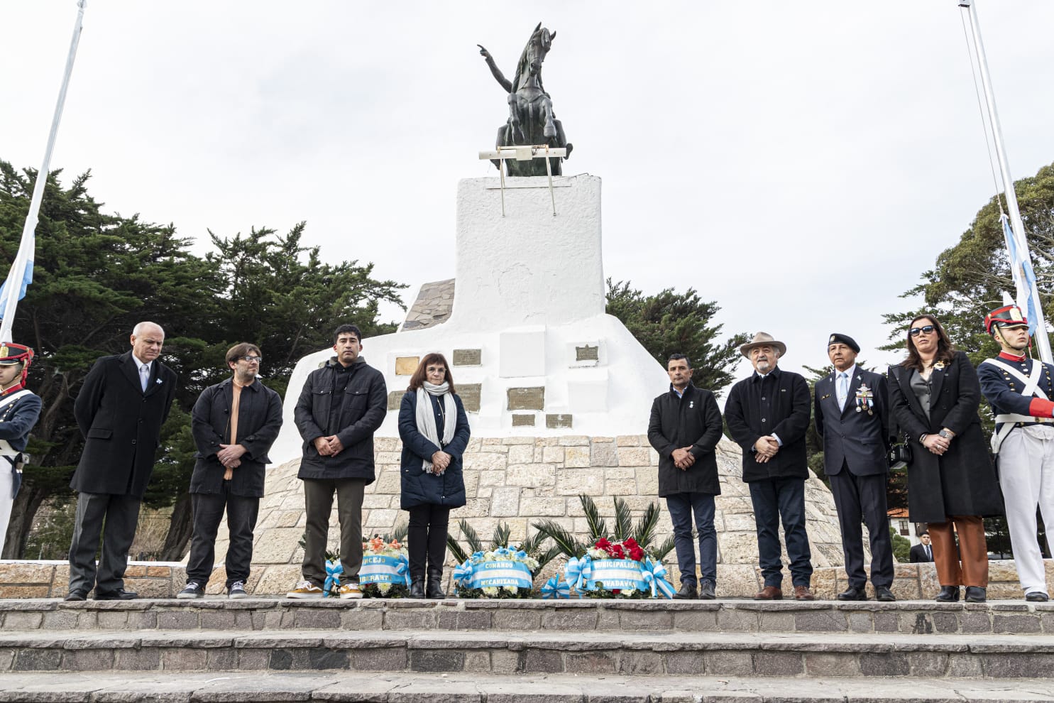 Othar acompañó el acto por el 175° aniversario del Paso a la ...